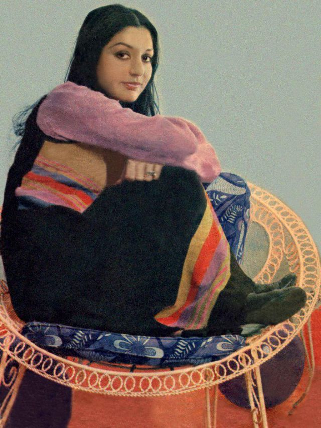 40 Fascinating Photographs of Googoosh, One of Iran's Biggest Pop Stars ...