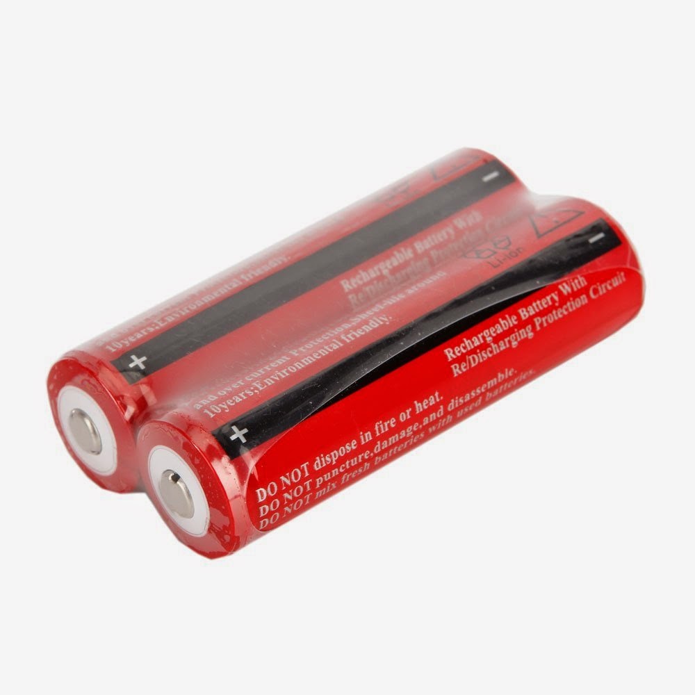 Rechargeable Battery/ Baterai Isi Ulang UltraFire 18650 | Pusat Lampu