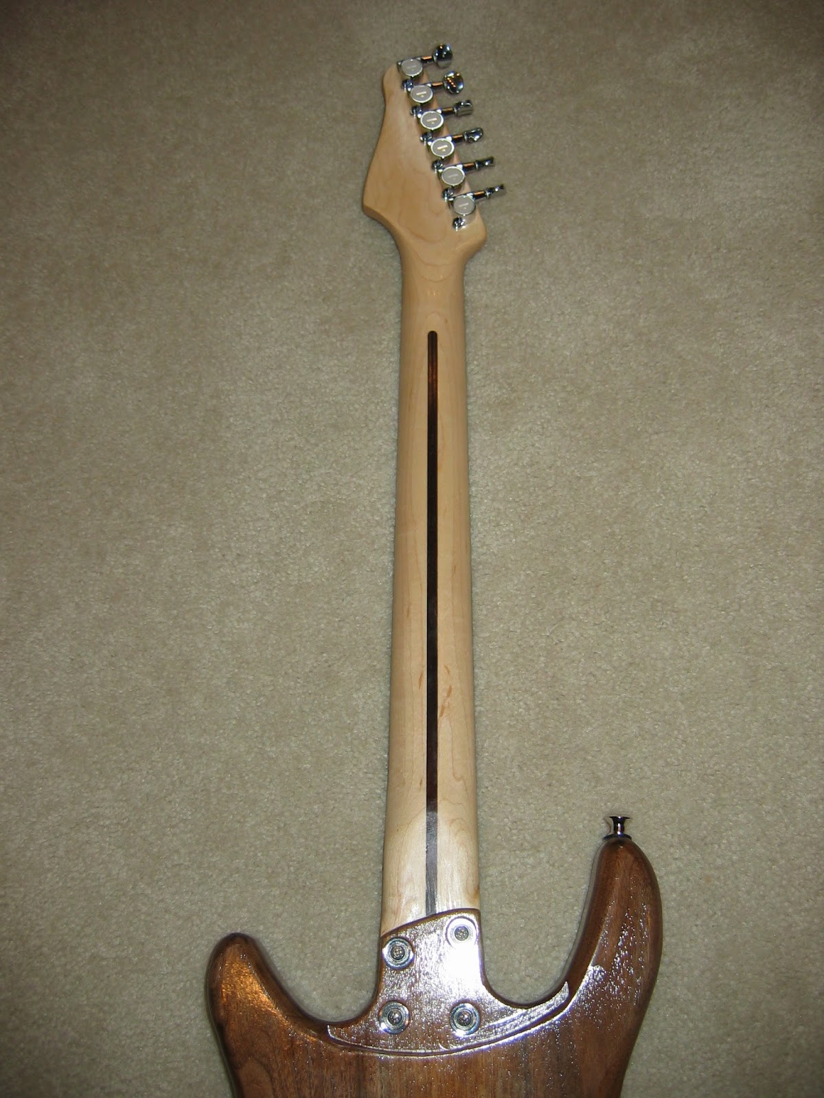 DIY Guitar Therapy: Walnut Guitar Build Pix