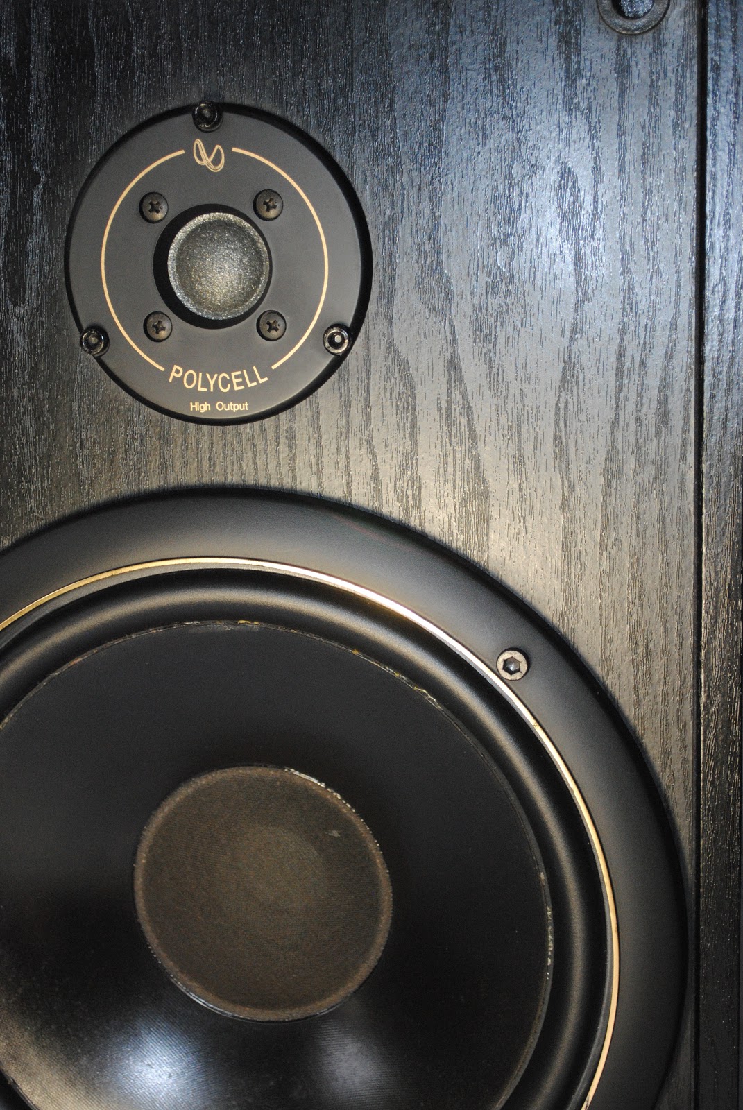 F & M Used HI FI: Infinity SM 105 Speakers (used)