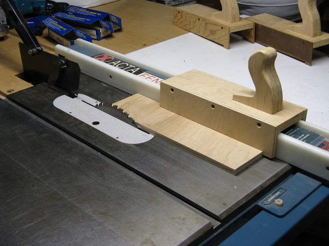EG WOOD Ideas, Tips and Techniques: Super-safe table saw push stick #2