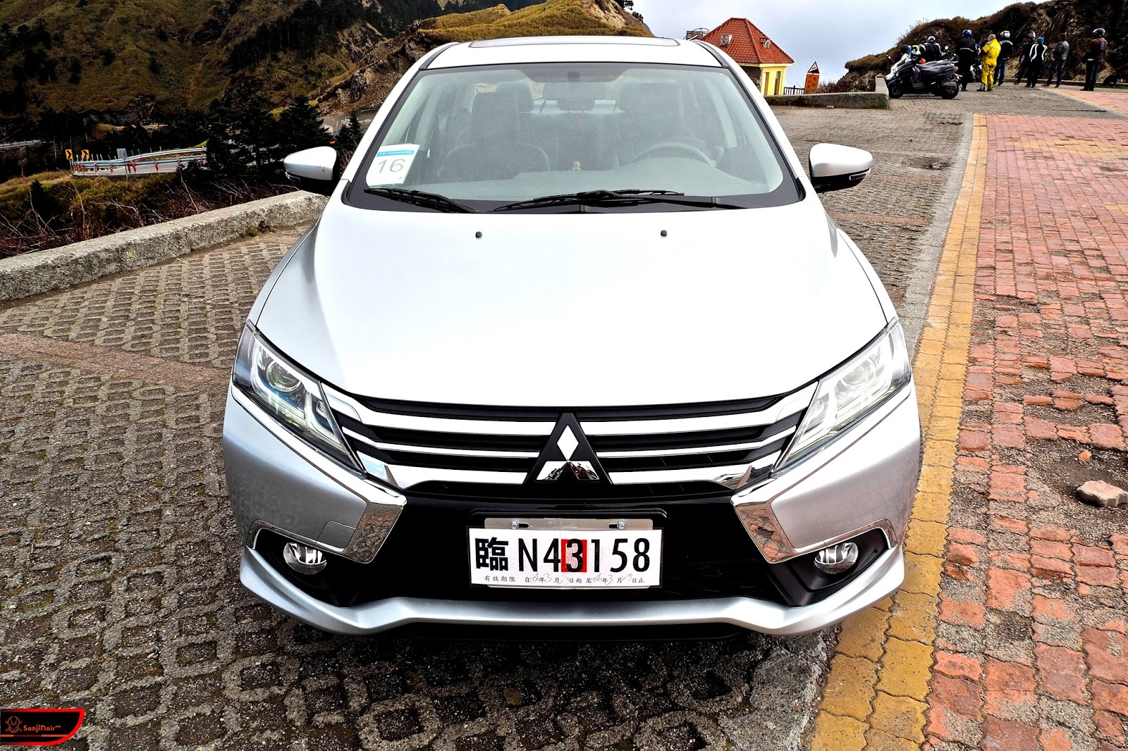 開箱試駕｜2017新規格！三菱Grand Lancer攻頂評價