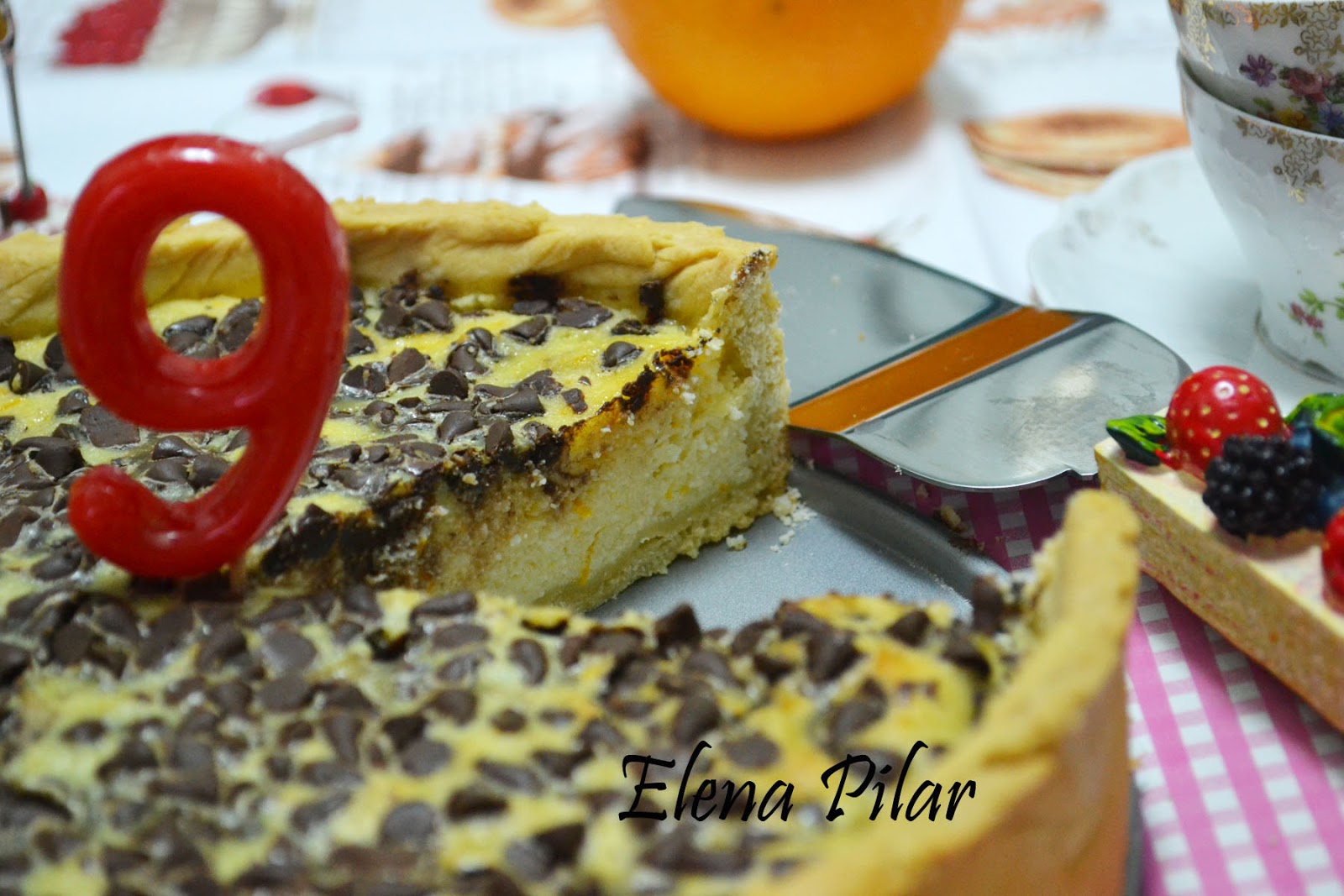 Tarta de requesón con naranja y chips de chocolate o Italian Easter Pie ...