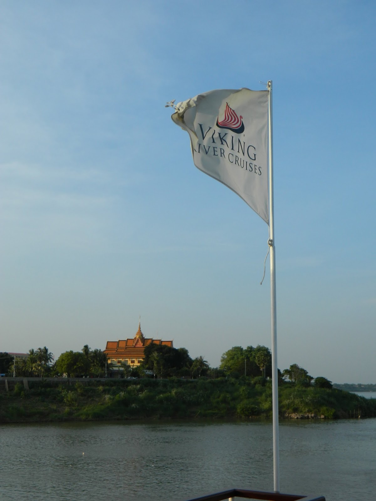 Jax Stumpes: To Kampong Cham (12/25/2012)