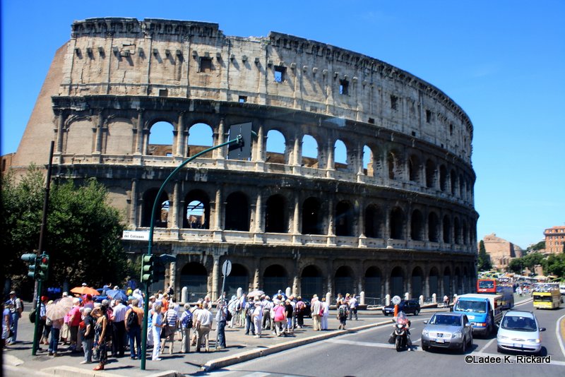 Ladee's Travels: Rome, Italy - The Coliseum