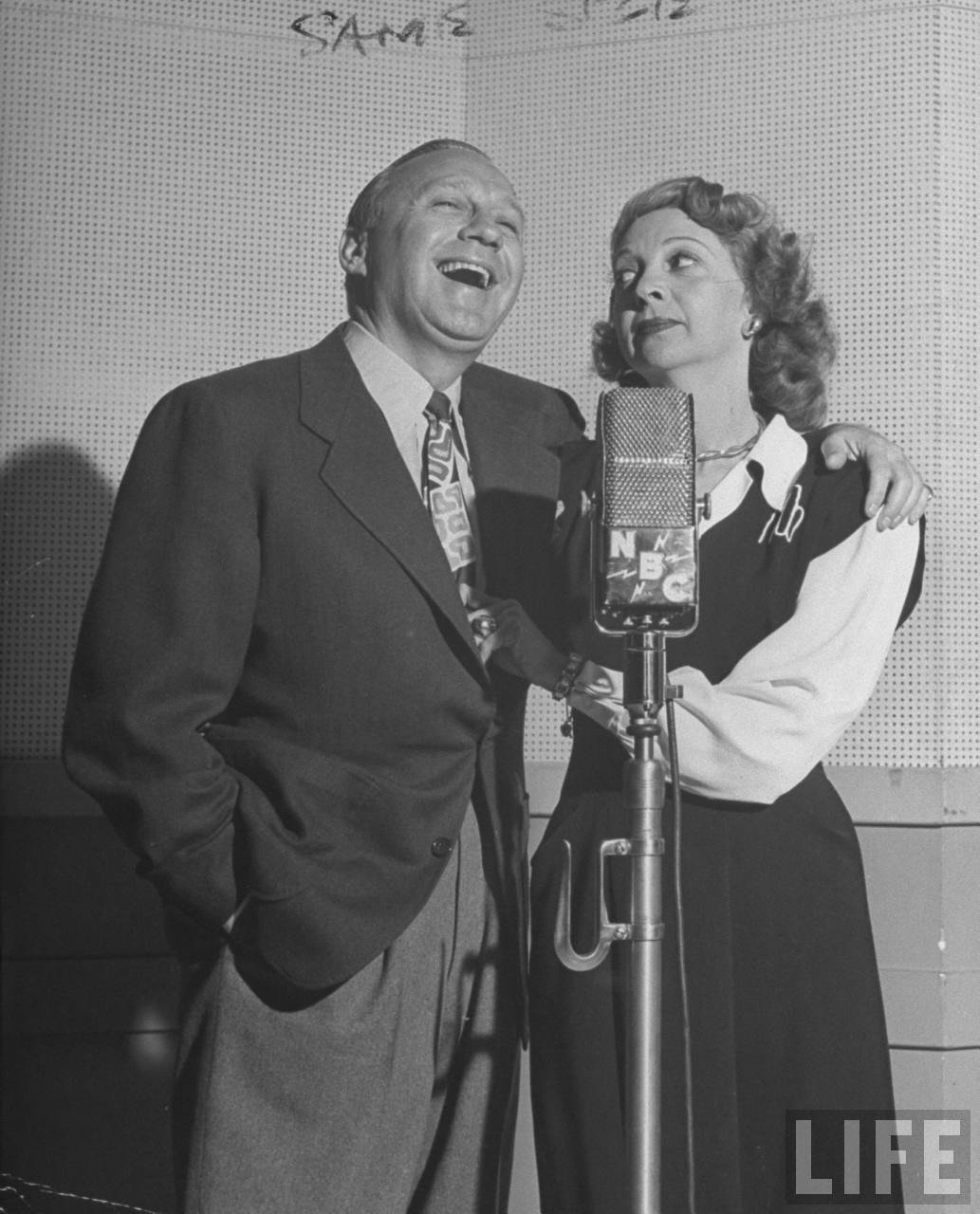Fred Allen's Old Time Radio Home: Jack Benny - 1937-03-28 The Train Porter