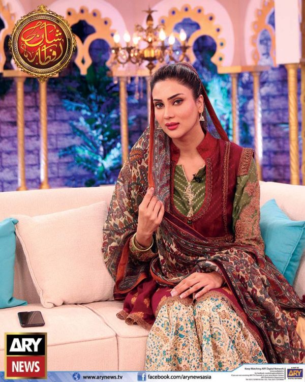 Gorgeous Fiza Ali Latest Pictures in The Morning Show on Ary News Check ...