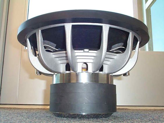 Best Shallow Mount Subwoofer: compact car subwoofer - best low profile ...