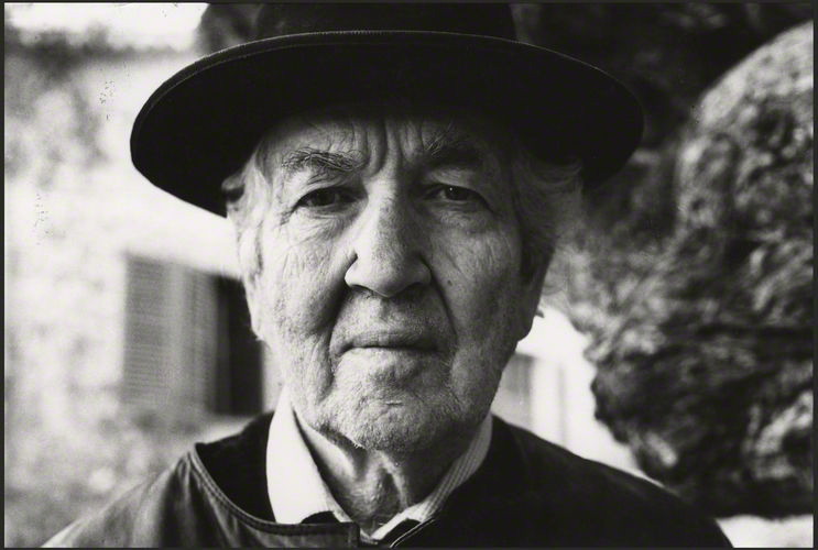 Footless Crow: August 2012