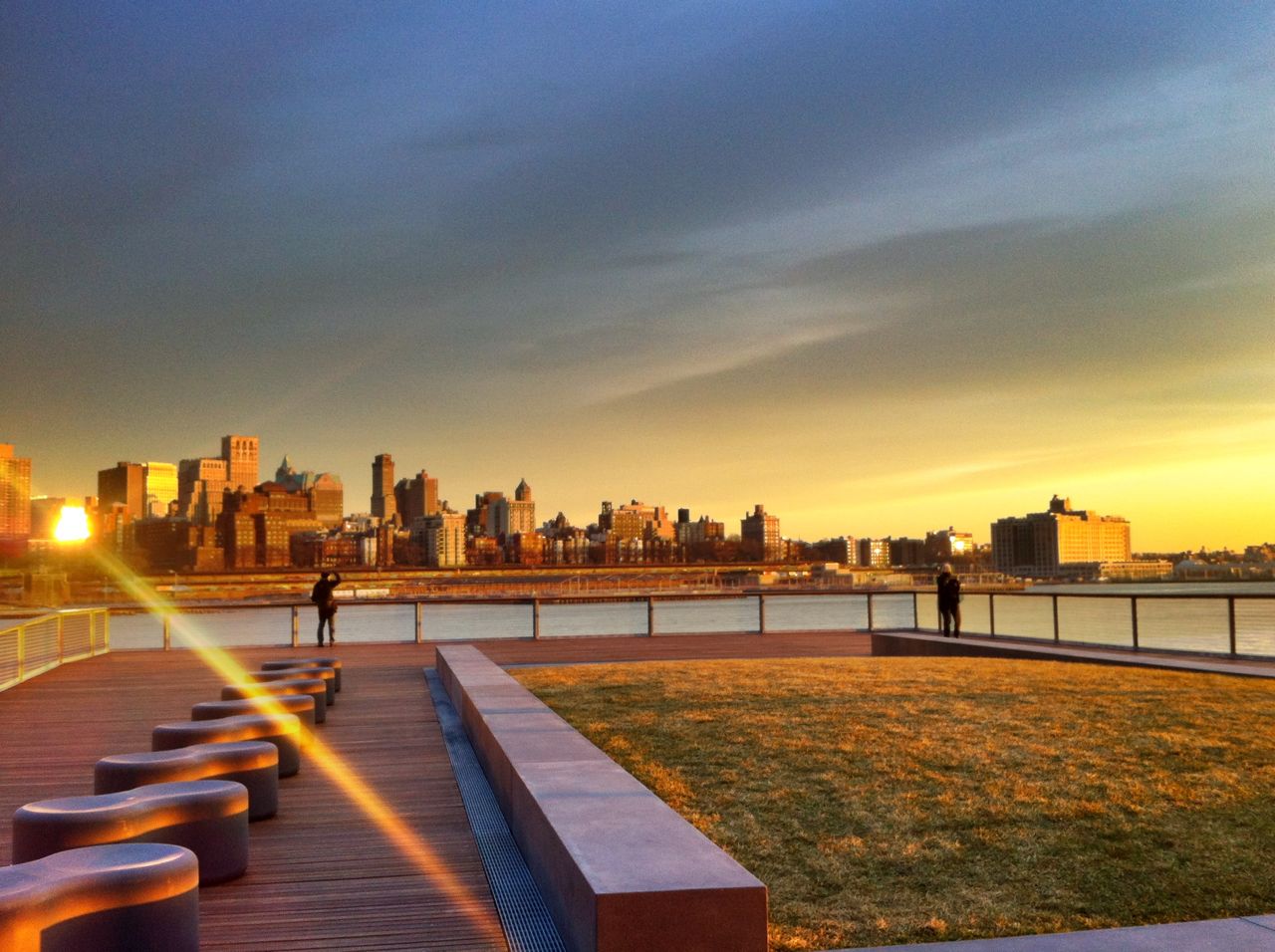 A New Year, A New Place to Walk: Pier 15 on the East River Waterfront ...