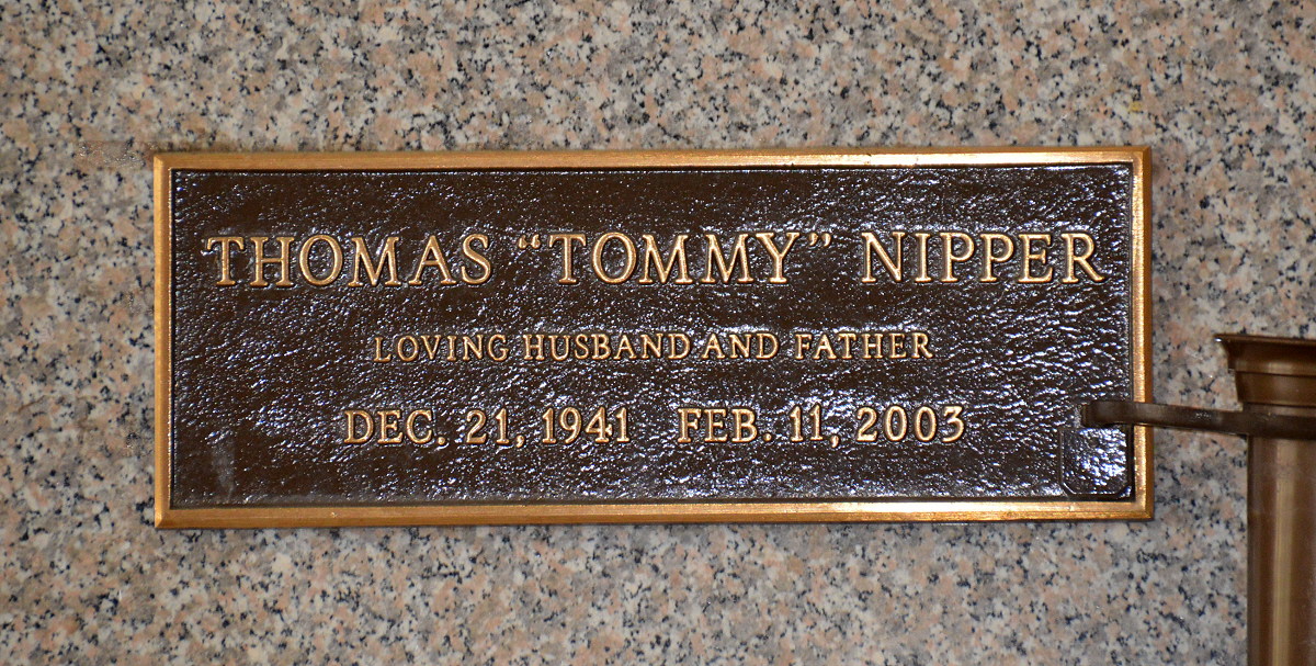 The Robert Muir Family: Thomas Franklin Nipper Headstone