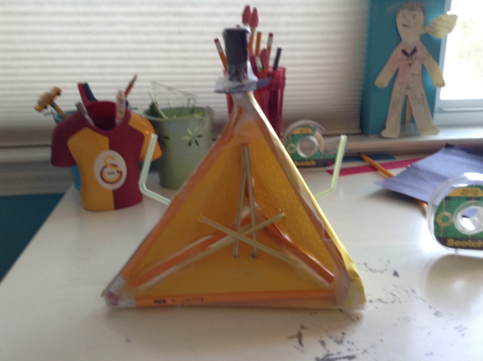 DIY Gravity Falls 3D Pyramid Bill Cipher Made Out of Pencils! How-To ...