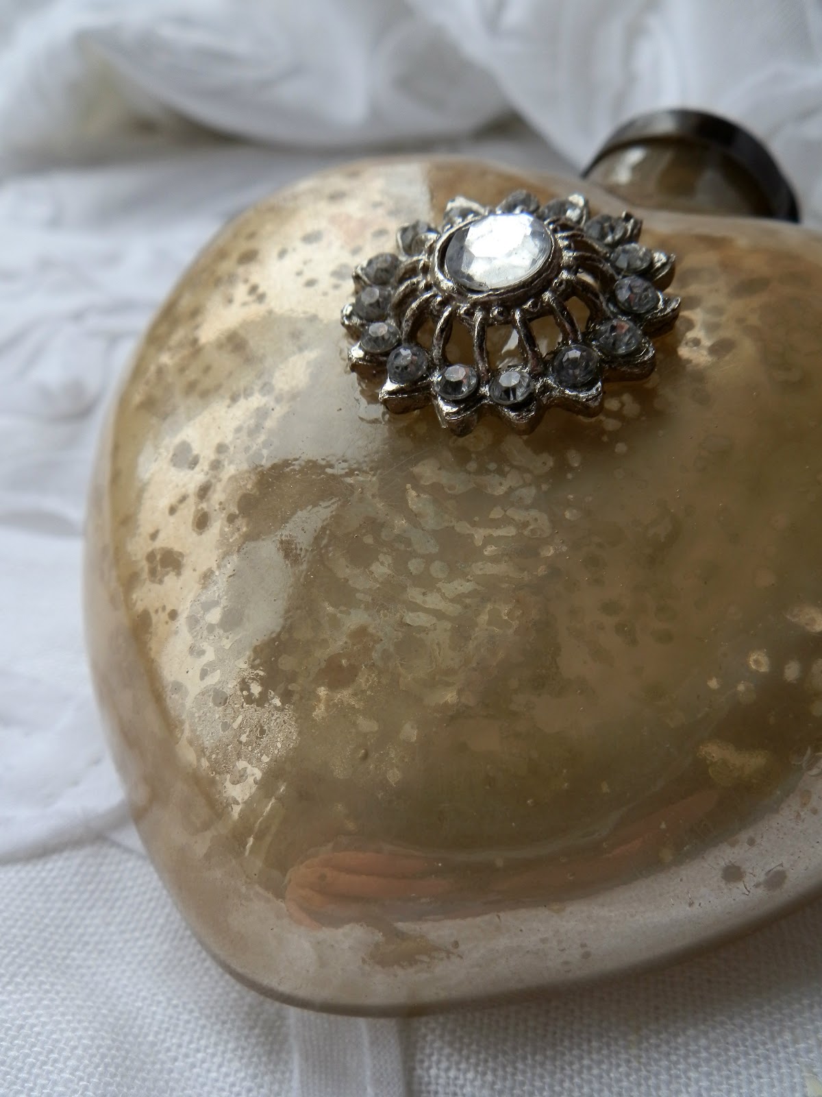 Todolwen: Beautiful Mercury Glass