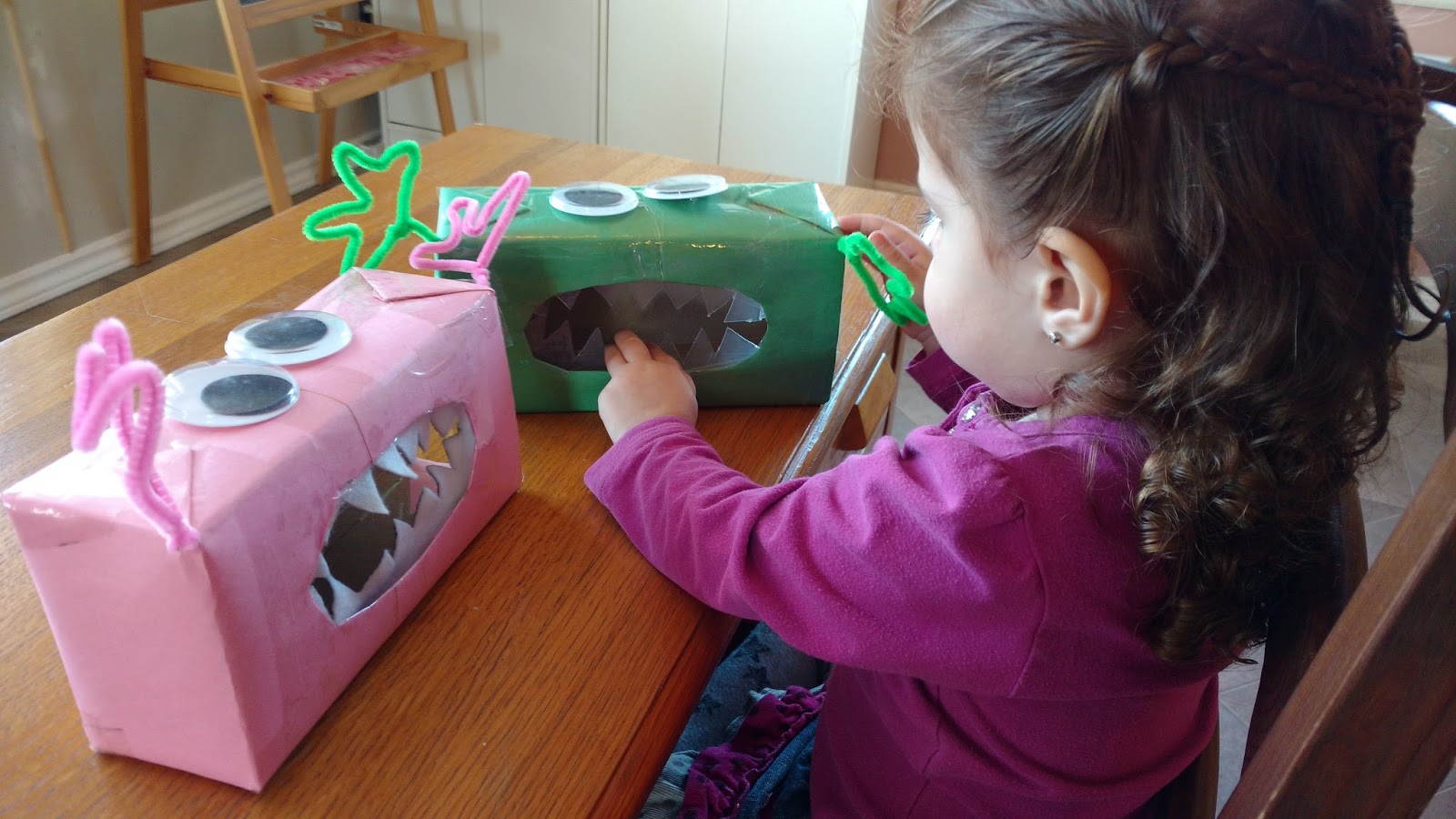 À la maison: Activité pour enfant; Dur et Mou, tactile!!!