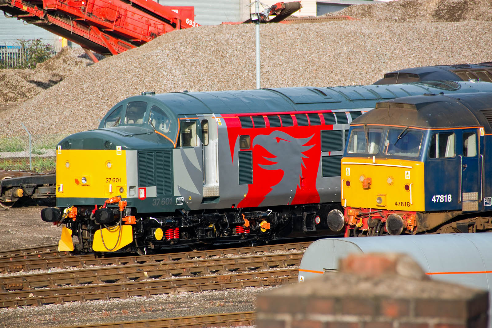 47s and other Classic Power at Southampton: 37601 leaves Eastleigh for ...