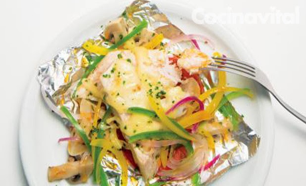 Imagenes, fantasia y color: PESCADO EMPAPELADO CON VERDURAS
