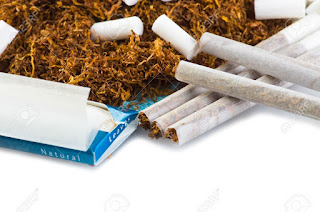 roll your own cigarette: Hand rolled cigarette