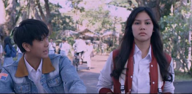 Review Film Dilan 1990 ~ Eva Laura's Blog