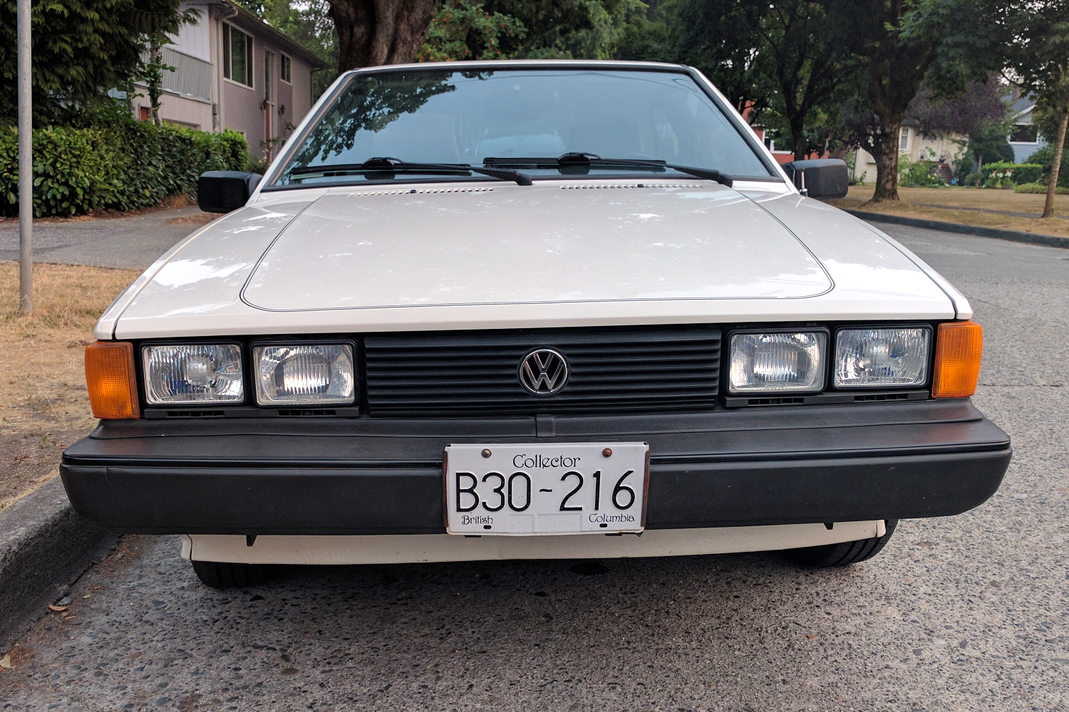 Old Parked Cars Vancouver: rectangular headlights
