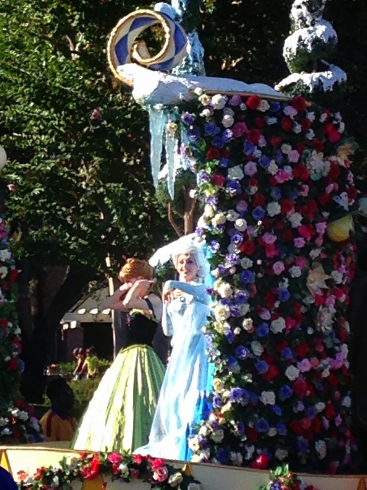 Mickey's Very Merry Christmas Party 2014 - Purple Chocolat Home