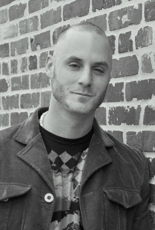 REVIEW: THE OVERNIGHT FAMILY MAN by Paul Guzzo