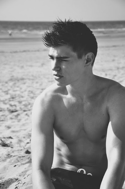 Zander Hodgson by Ian Cole | Oh yes I am