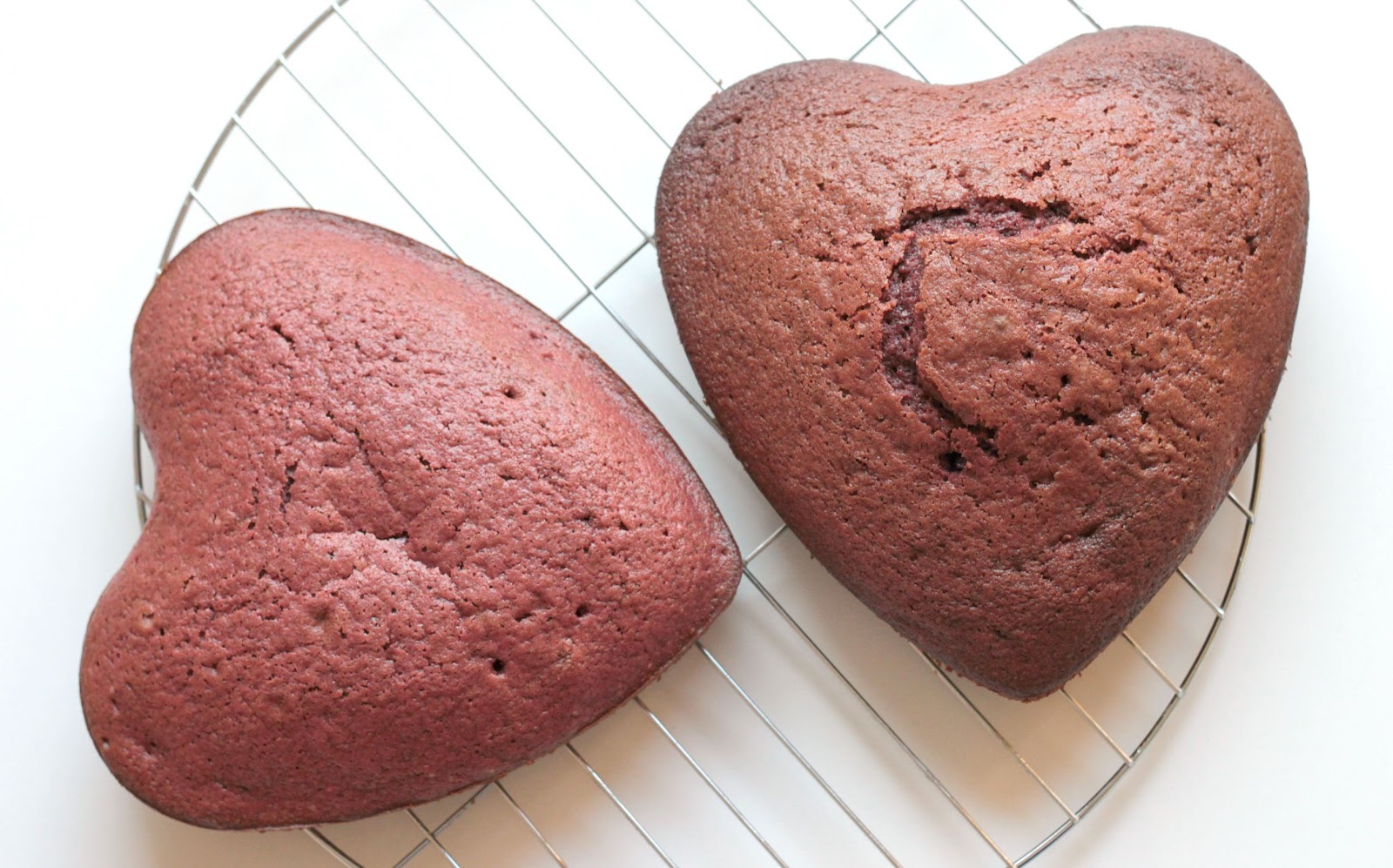 52 cakes *or* a bake a week: 6/52 Red Velvet Heart Cake