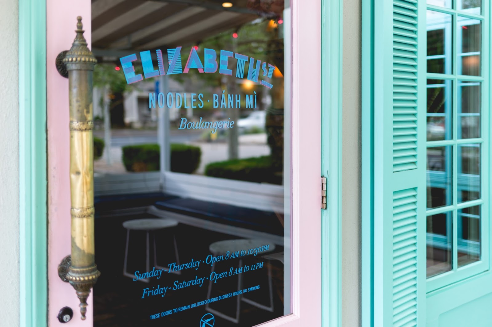 ELIZABETH ST. CAFÉ - crêpes suzette and a camera