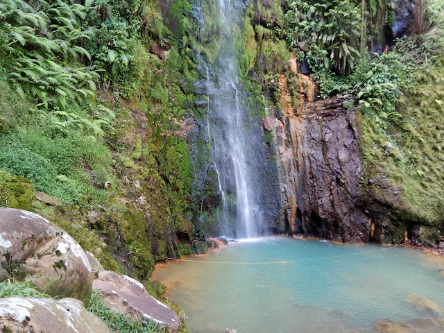 Berlibur ke Curug Pasir Reungit di Kaki Gunung Salak - Catatan Pringadi