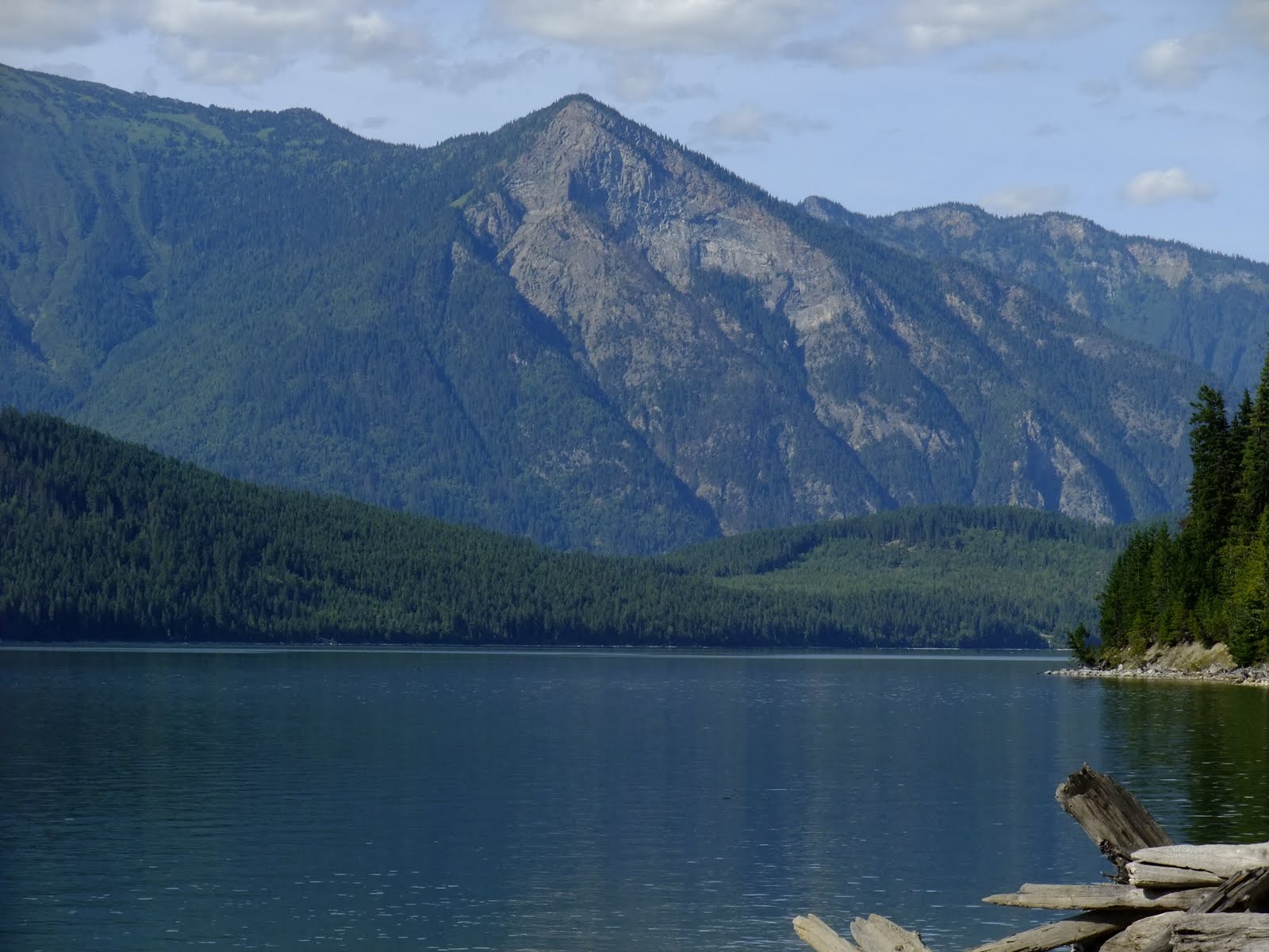 Beediverse.com: Travelling beautiful British Columbia