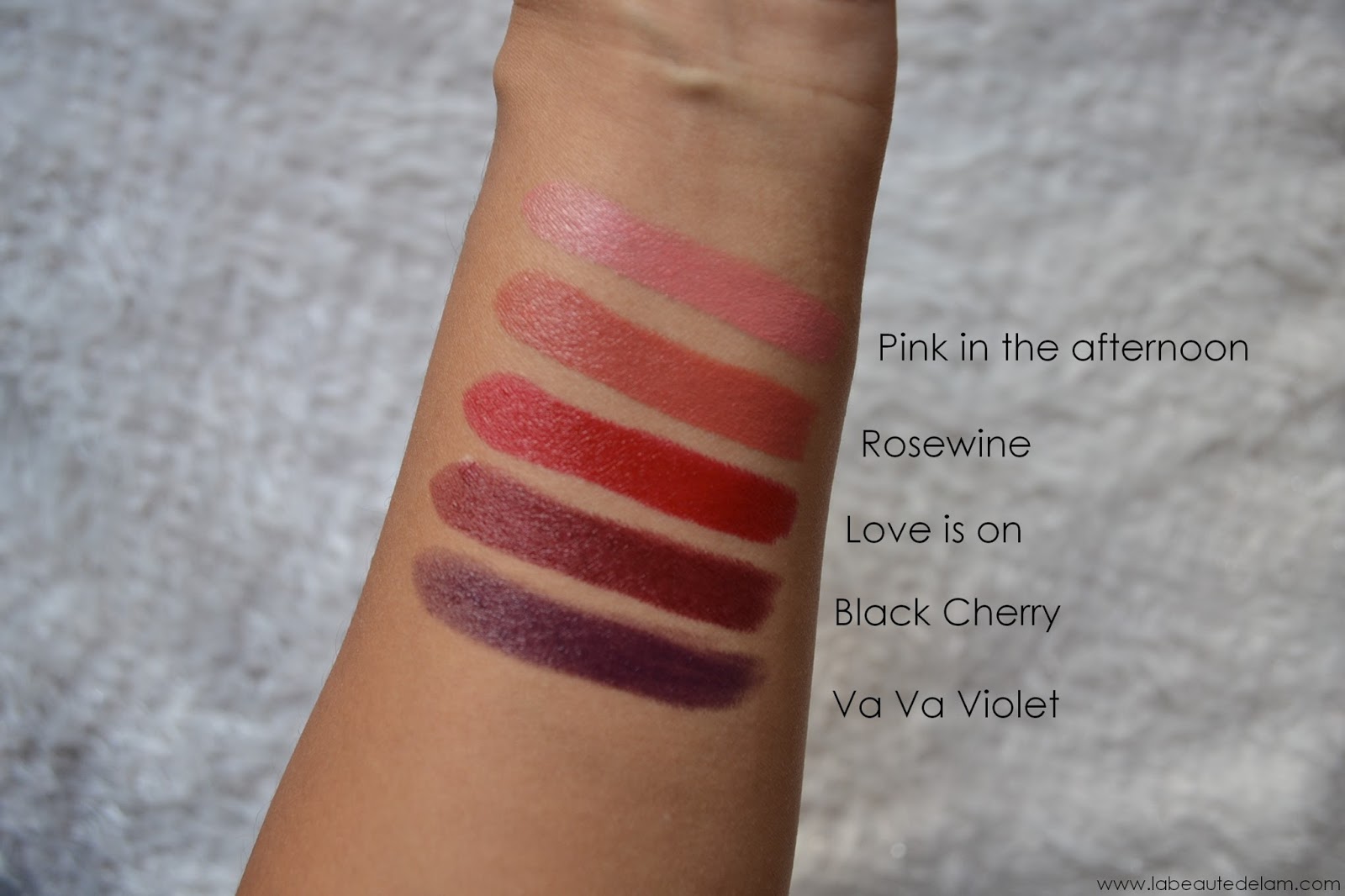 Rouges à lèvres REVLON Super Lustrous : pas si super...