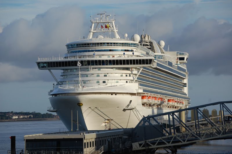 CRUISE SHIP "CROWN PRINCESS"