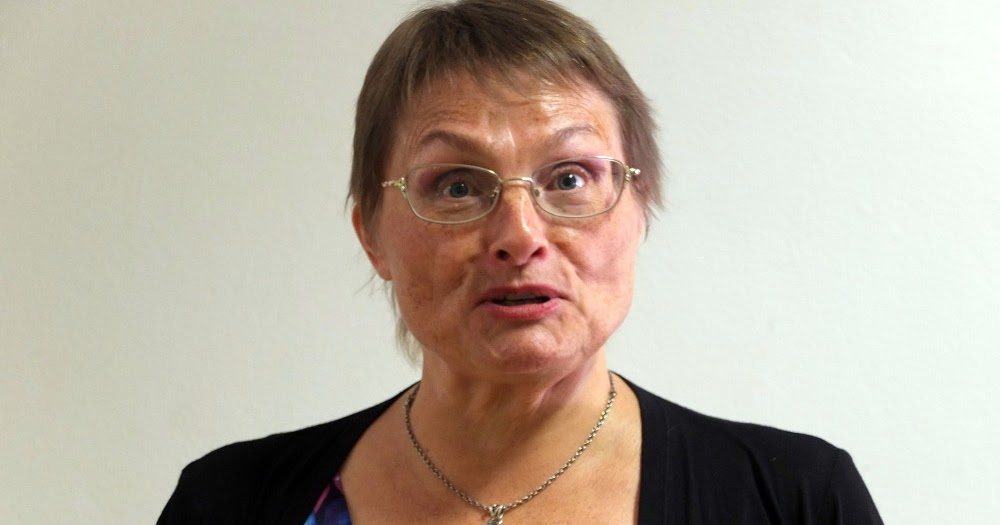 Elina Juusola-Halonen: Love is an Online Battlefield