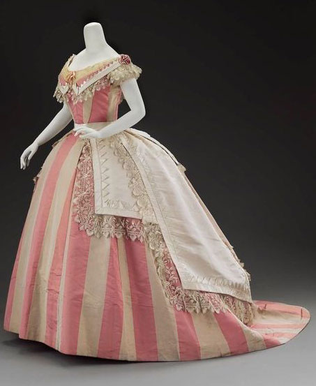 Women Dressing Guide: Prom Dresses - Long Hoop Skirts