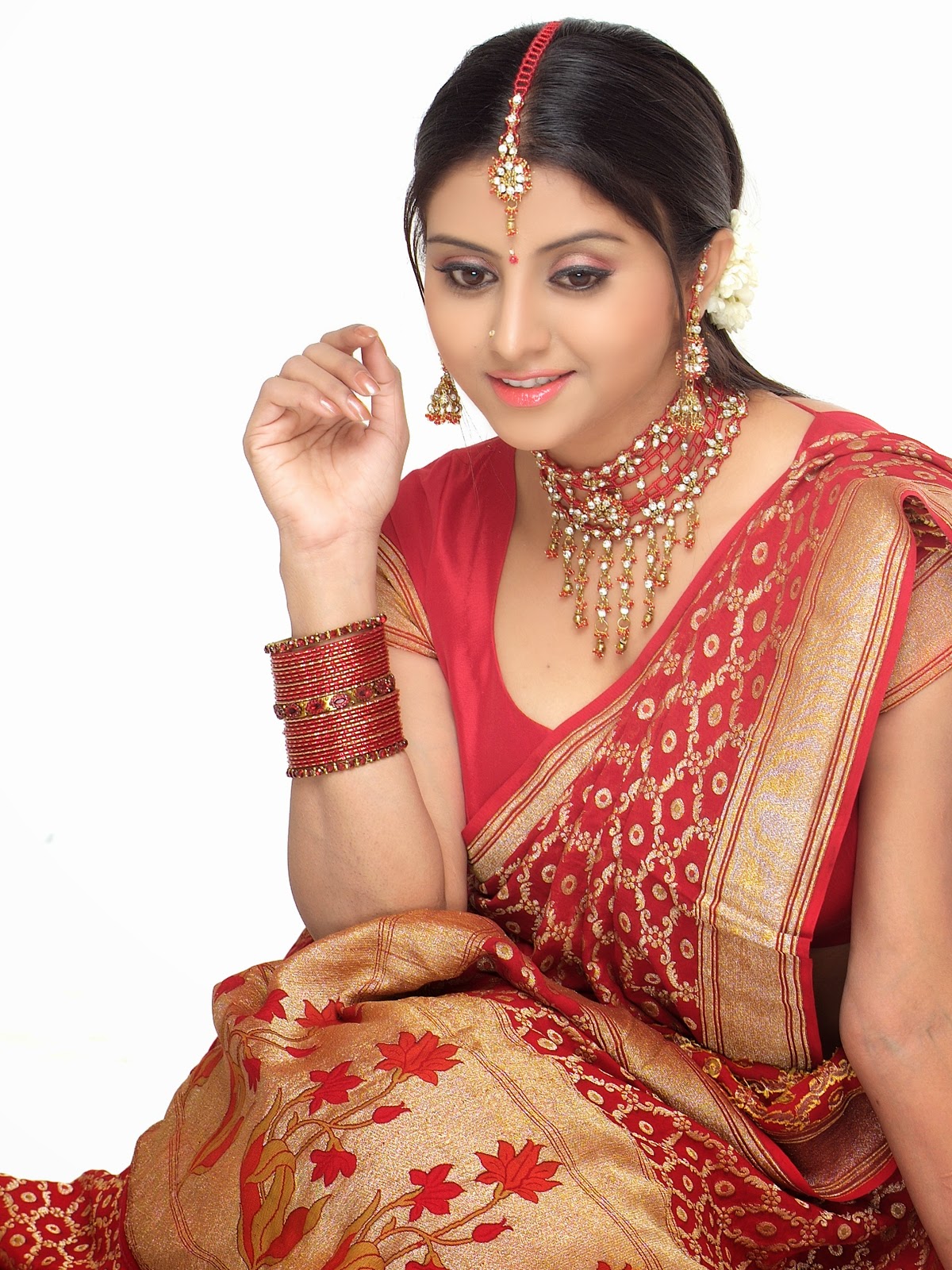 Actress Sunitha Varma Latest Cute Red Saree Stills - Cine Gallery