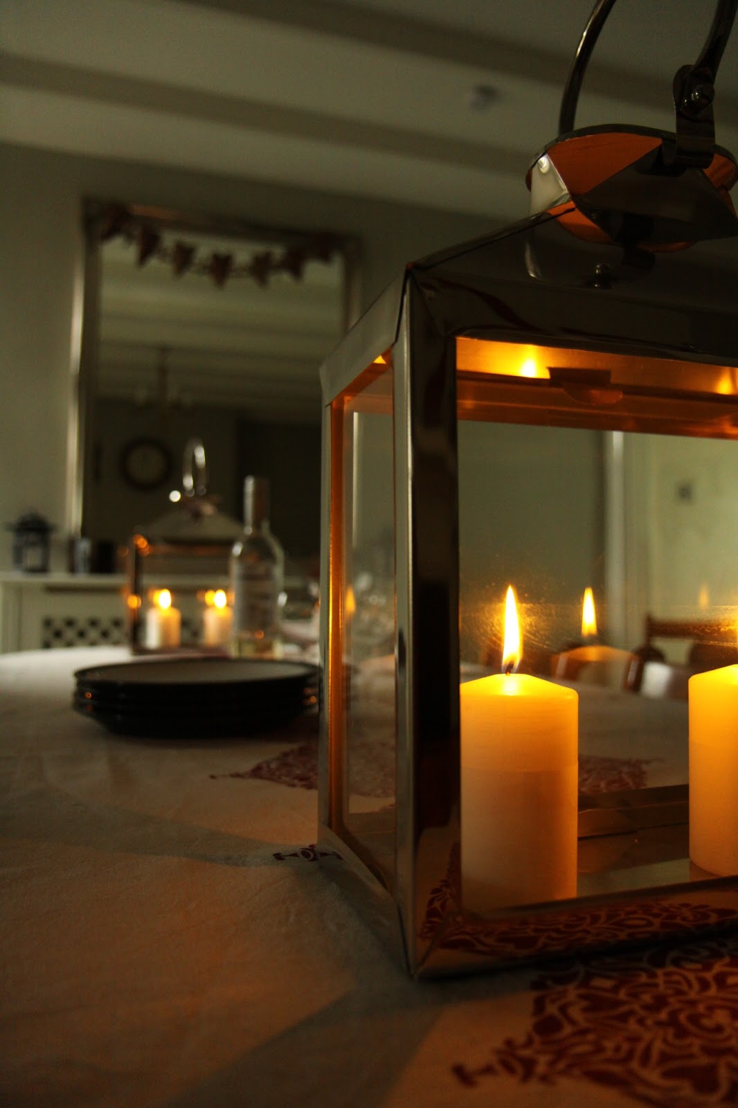 Modern Country Style: How To Create A Stunning Dining Room Using Candles