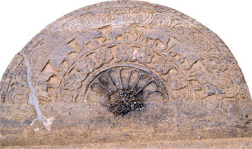 Pattini Worship: Nawagamuwa Devalaya - Dedicated to goddess Pattini