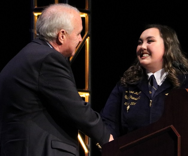 WSDA AgBriefs: Director Sandison recognizes FFA for fostering next ...