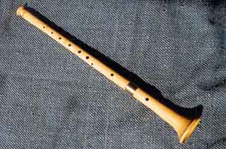 INSTRUMUNDO Instrumentos Musicales: Tarota, Grallón, Trompa de Graus ...