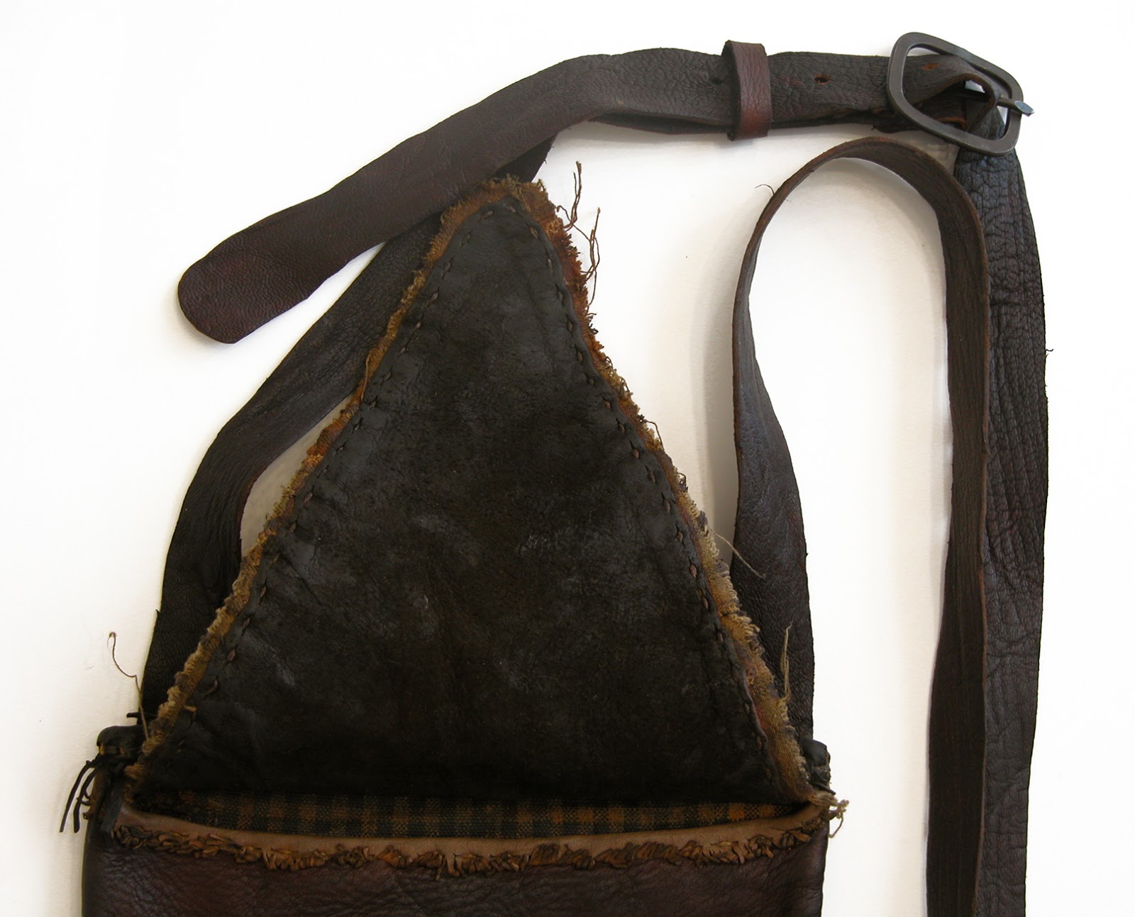 Contemporary Makers: Hunting Pouch by David Umbel