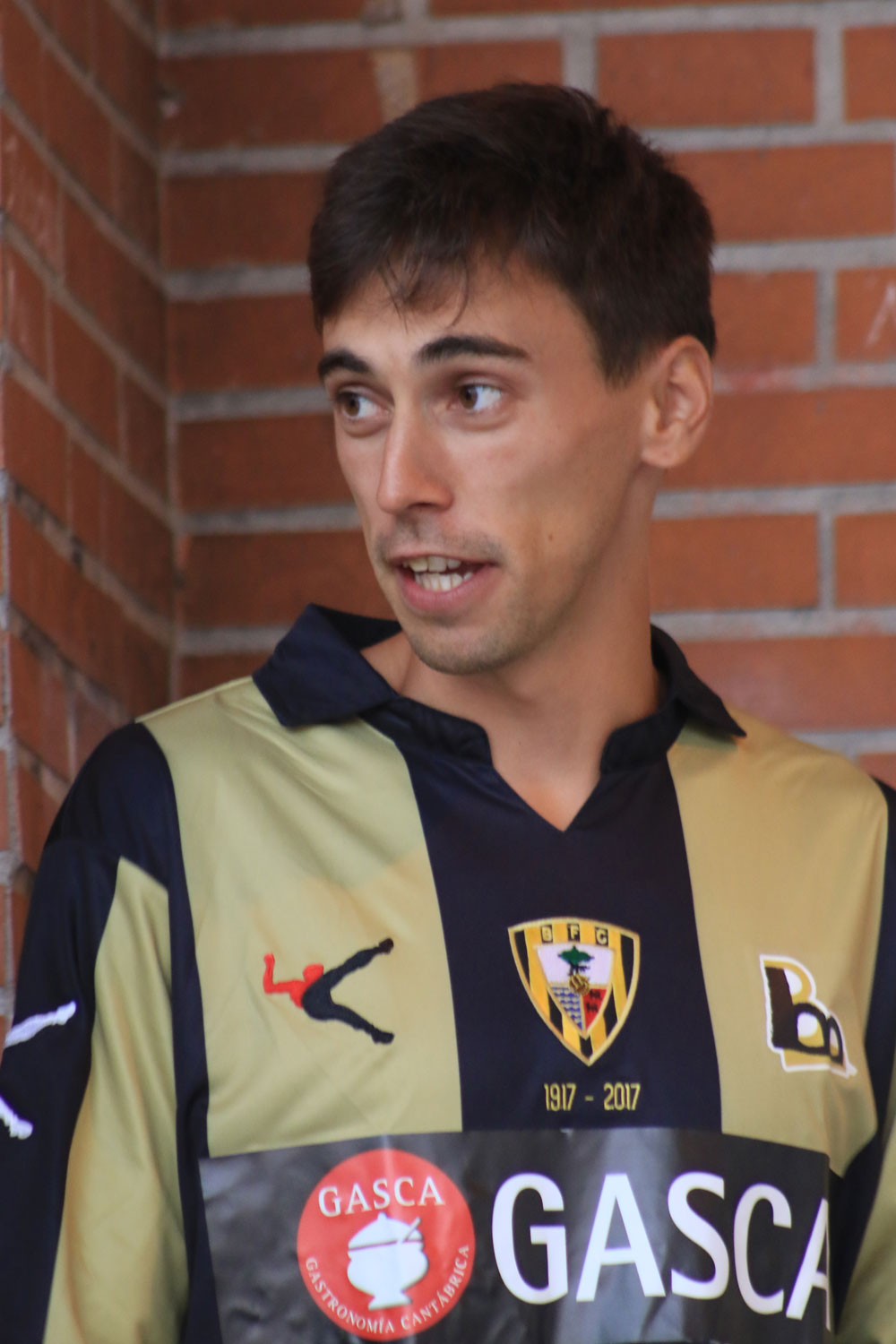 Fútbol | El Barakaldo CF cuenta para 2017/2018 con una plantilla con 25 ...