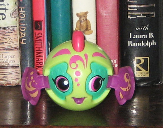 Percy's World of Toys Series 2: 3162. Zoobles Green Fish