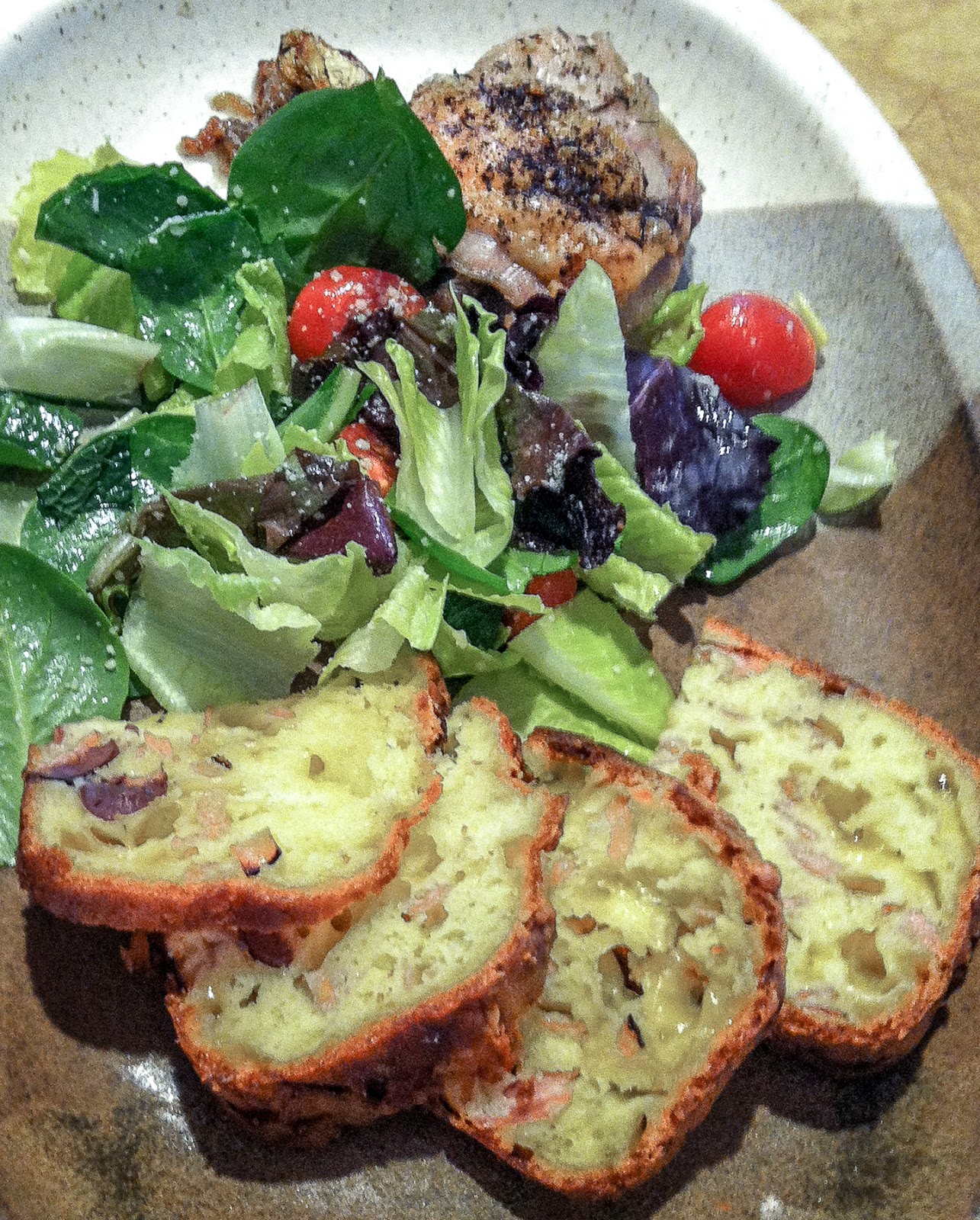 OnTheMove-In the Galley: Ham and Cheese Bread