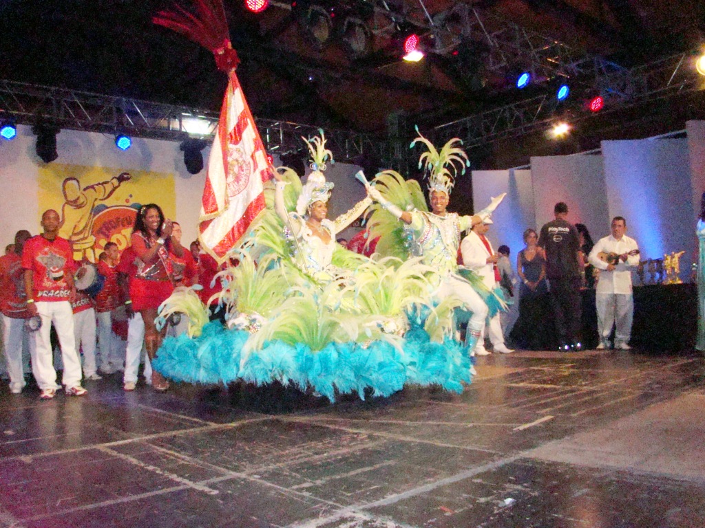 CARNAVAL PAULISTANO: Festa Nota 10!