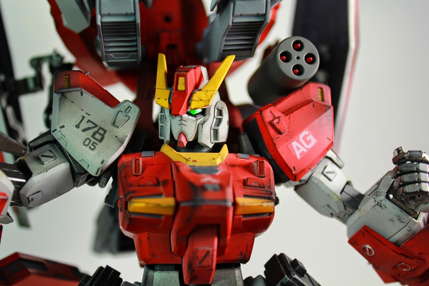 Custom Build: MG 1/100 Build Gundam MK2 "heavy type"
