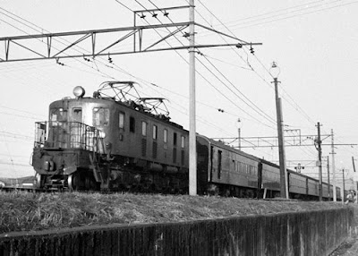 撮り鉄人生録+α: EF56一次形を自宅近くで撮影