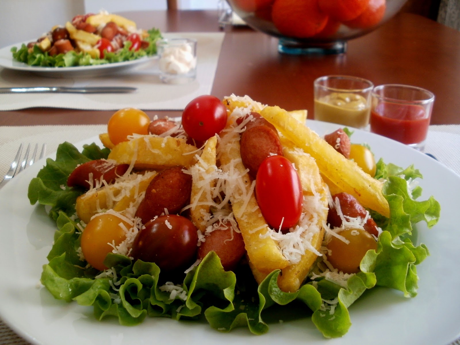 Los Antojos de Clara: Salchipapa