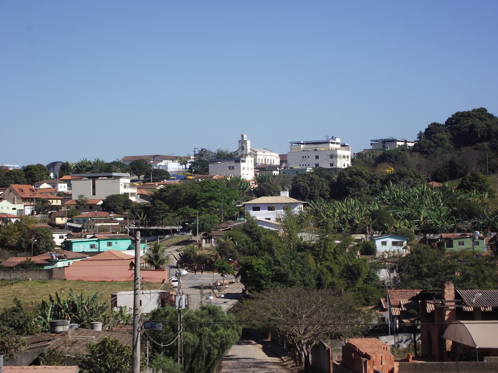 TURISTANDO PELO MUNDO: Igaratinga, Minas Gerais - Cercada pelo mar de ...