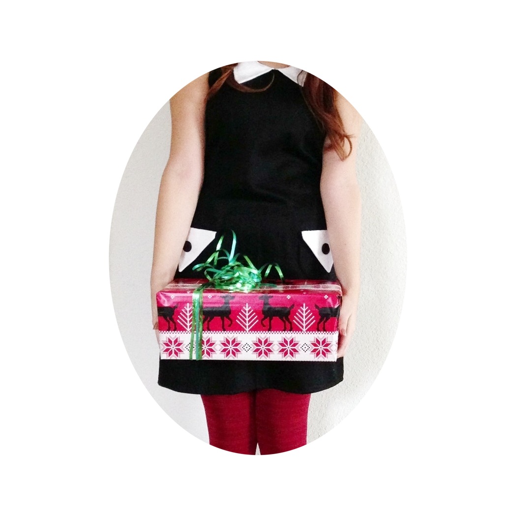 Little Red Bowtalk: Leftover Wrapping Paper Ideas