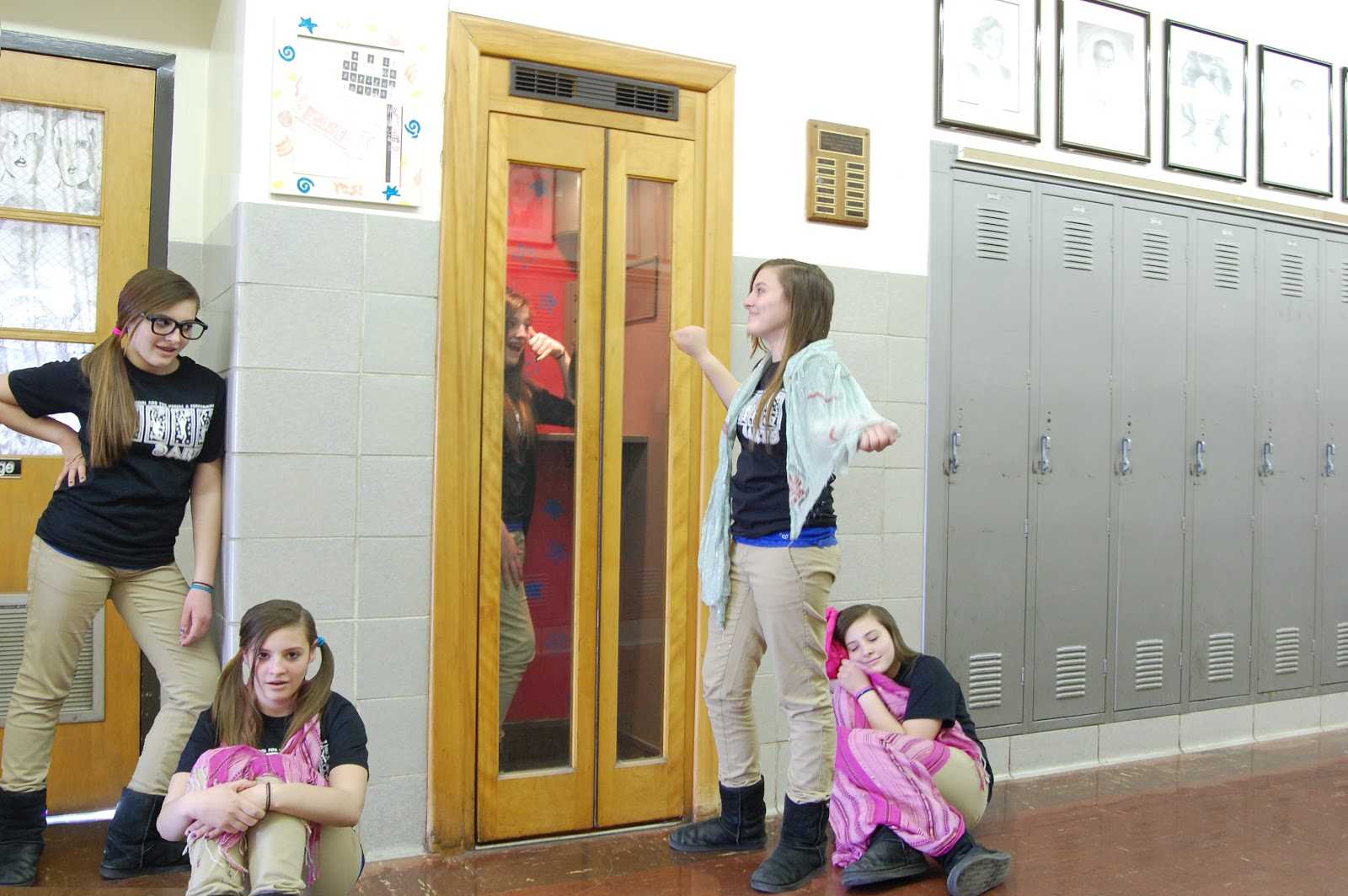 DeaArtEd: Lesson: Multiple Me Photography